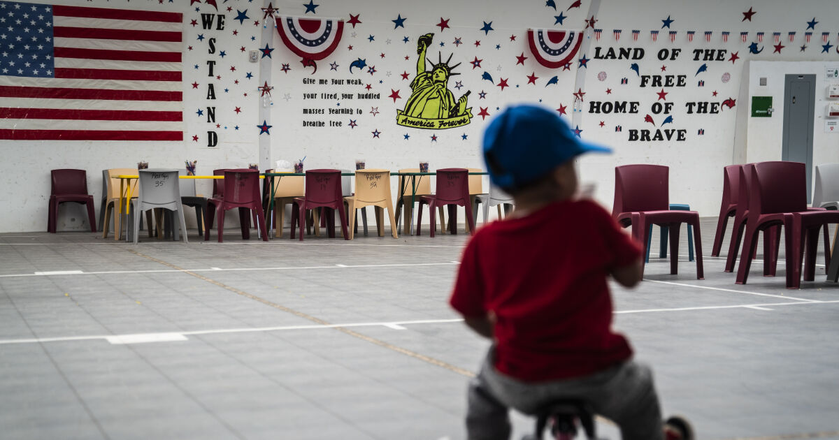 Horrifying Footage Allegedly Shows Children Screaming Inside Texas ICE ...